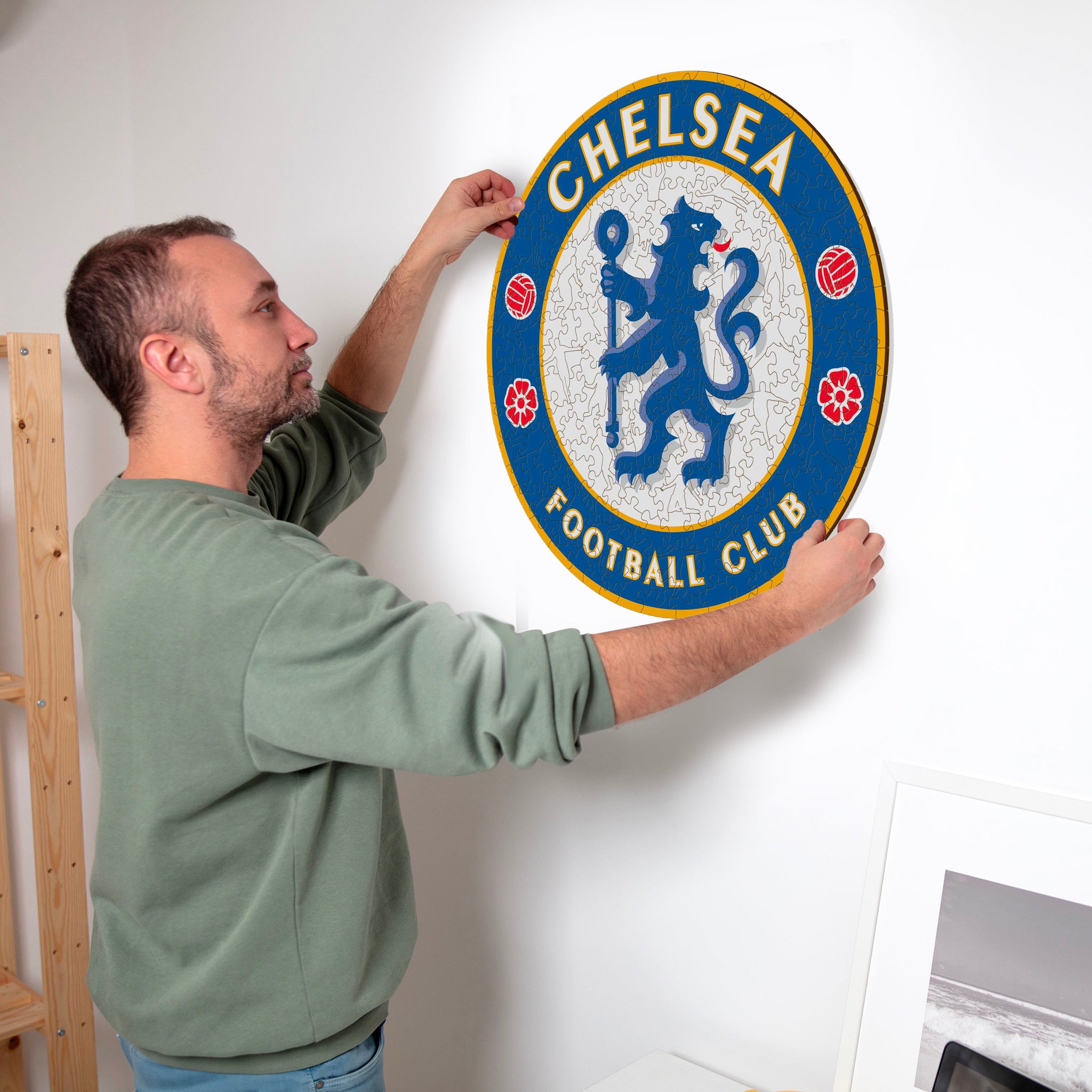 Chelsea FC® Logo - Wooden Puzzle – Iconic Puzzles