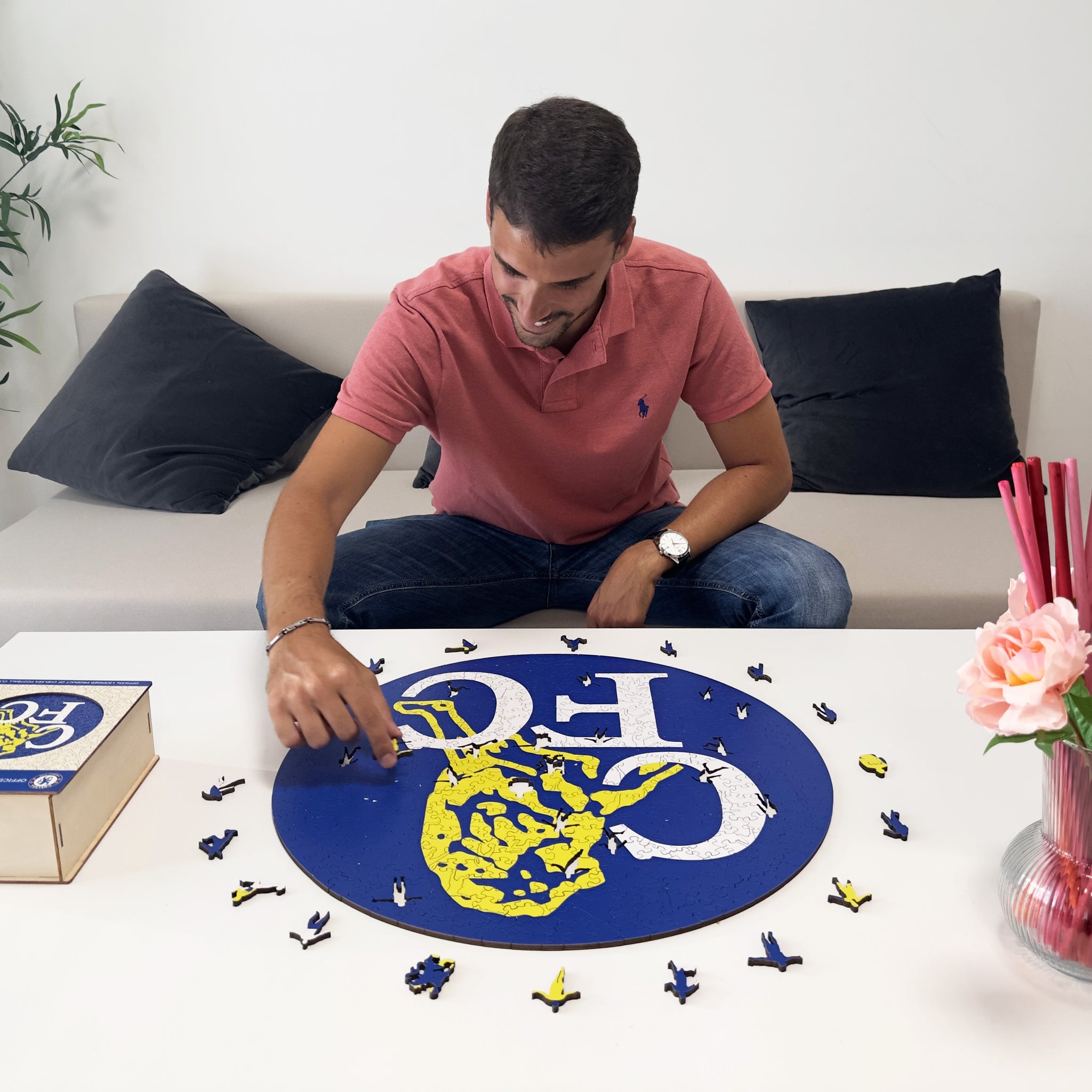 Chelsea FC® Retro Logo - Wooden Puzzle – Iconic Puzzles