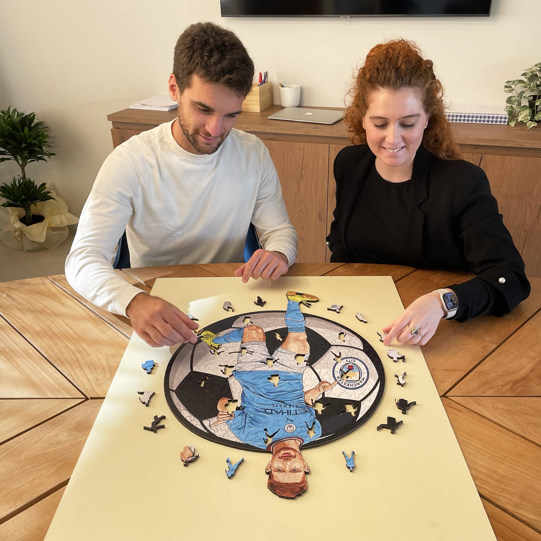 Kevin De Bruyne - Wooden Puzzle – Iconic Puzzles